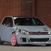 VW Golf GTI Pink-Rot Tuning | AUTODINO
