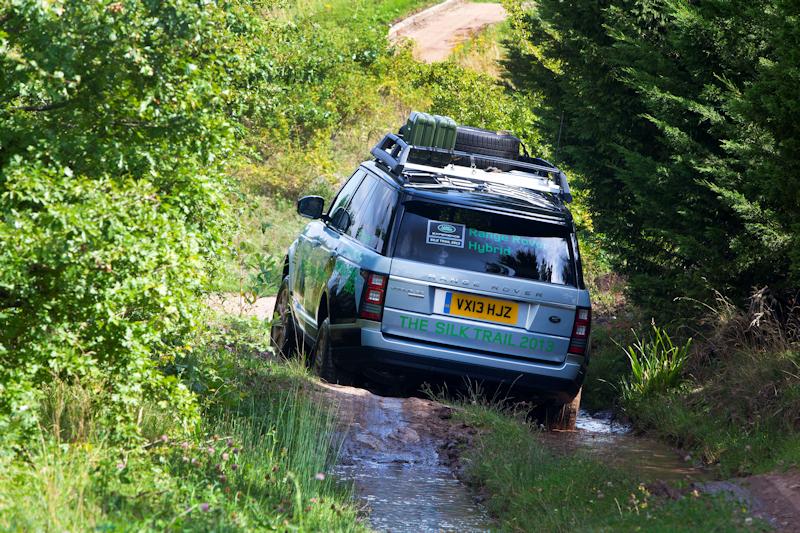 Land Rover Bringt Range Rover Diesel Hybrid | AUTODINO
