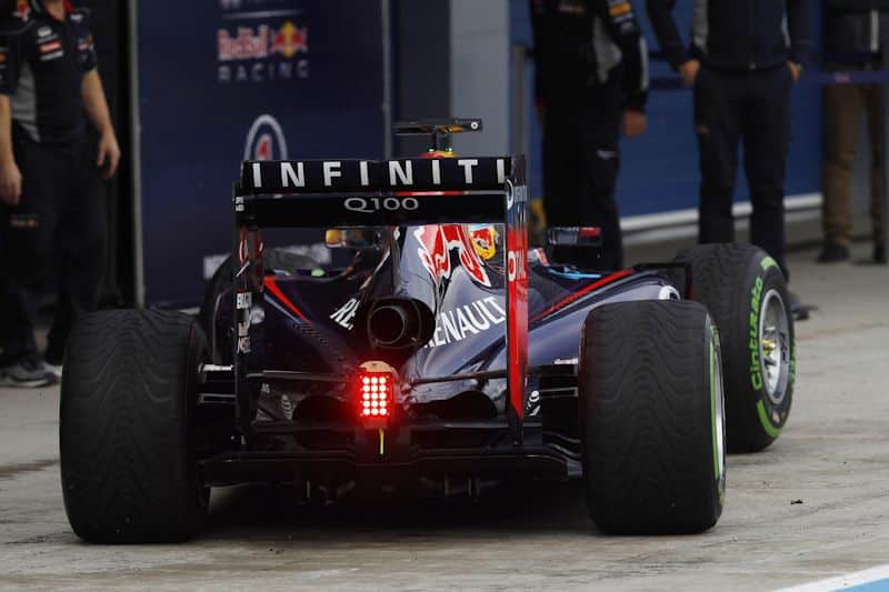 Red Bull Infiniti Renault RB10 Bereit Für Die F1 Saison 2014 | AUTODINO