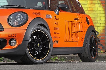 S Geht Los: Mini Cooper S Als Folierte Turbo-Flunder | AUTODINO