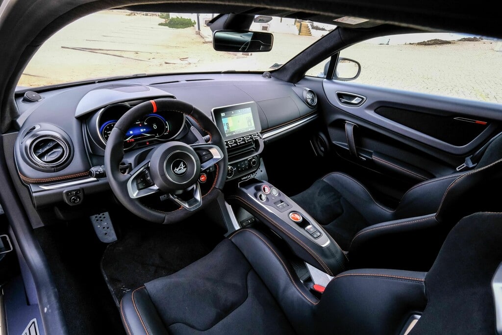 Alpine A110 S Test - Je T'aime | AUTODINO