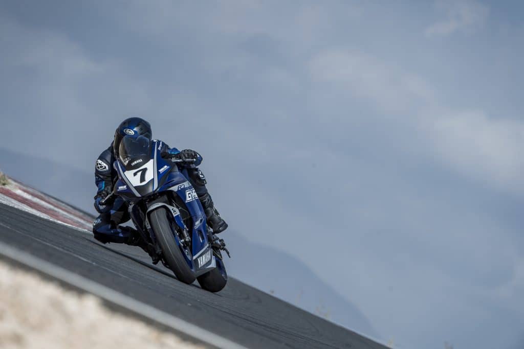 Yamaha R7 Cup | AUTODINO