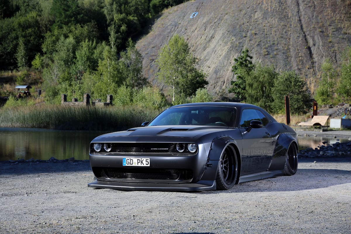 Unfassbarer Breitbau Dodge Challenger | AUTODINO