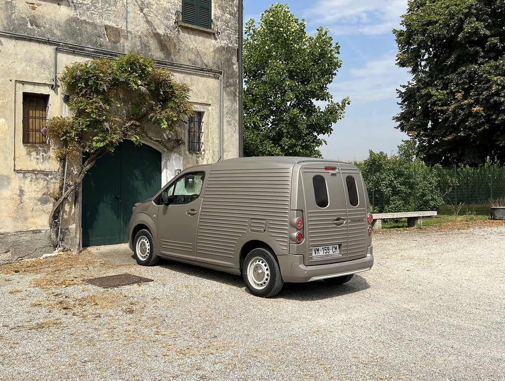 Ente-Kastenwagen Is Back Als Citroën Berlingo 2CV Fourgonnette | AUTODINO