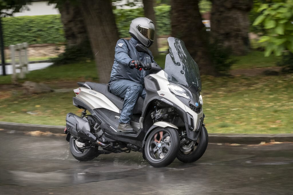 Dreirad: Piaggio MP3 530 Exclusive | AUTODINO