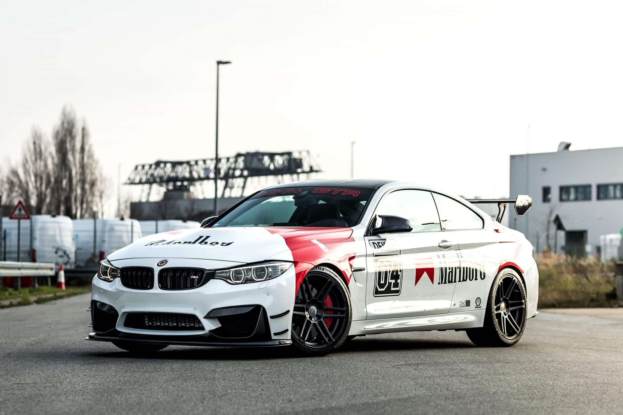 BMW Tuning: Manhart MH4 GTR Mit 708 PS Und 980 Nm | AUTODINO