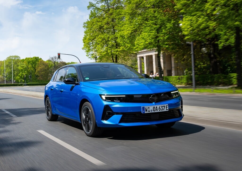 Opel Astra Electric Test | AUTODINO