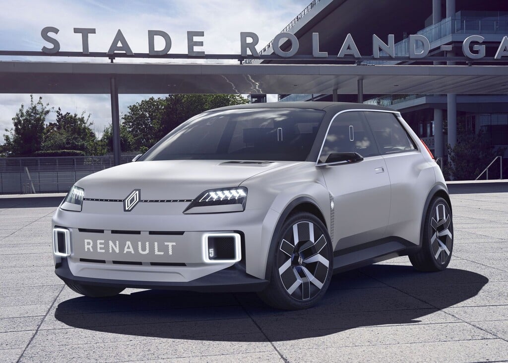 Der Neue Renault R5 Wäscht Die Wäsche | AUTODINO